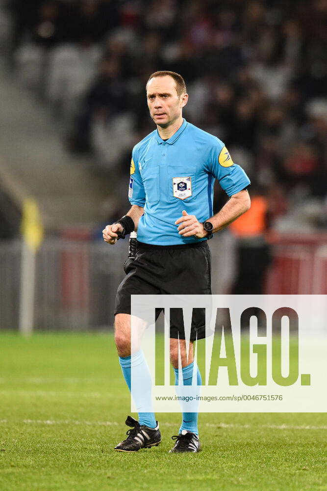THOMAS LEONARD ( arbitre ) FOOTBALL : Lille OSC vs Toulouse FC - Ligue ...