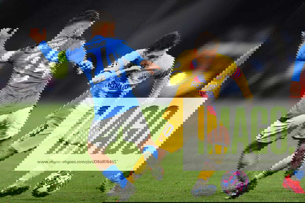 Lorenzo Insigne of SSC Napoli, Lionel Messi of FC Barcelona, Barca ...