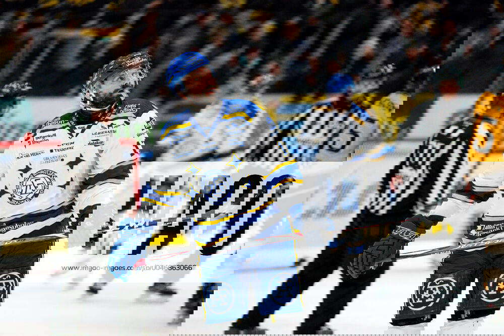 Leksands Daniel Olsson Trkulja drops during the ice hockey match in SHL between Skelleftea and