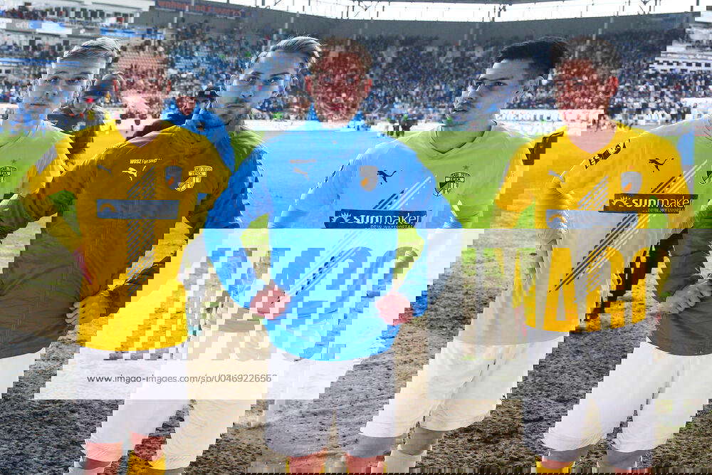 Tim Kircher,Pierre Fassnacht,Raphael Obermaier from left,FC Carl Zeiss ...