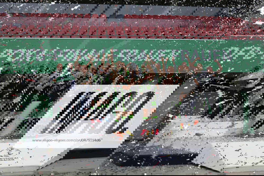 DFB Pokal Finale Frauen, VFL Wolfsburg vs SGS Essen, 04 07 2020 award ...