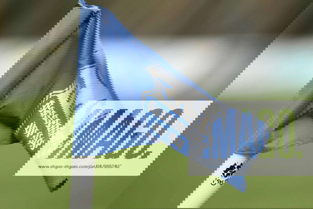 Soccer, Oberliga Hamburg, TuS Dassendorf VfL Pinneberg, corner flag ...