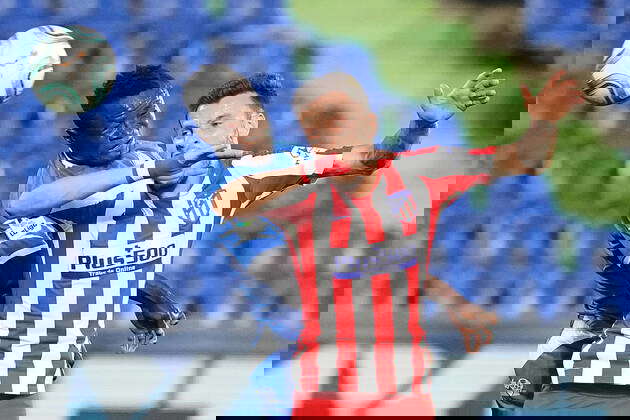 Getafe CF s Djene Dakonam (l) and Atletico de Madrid s Saul Niguez ...