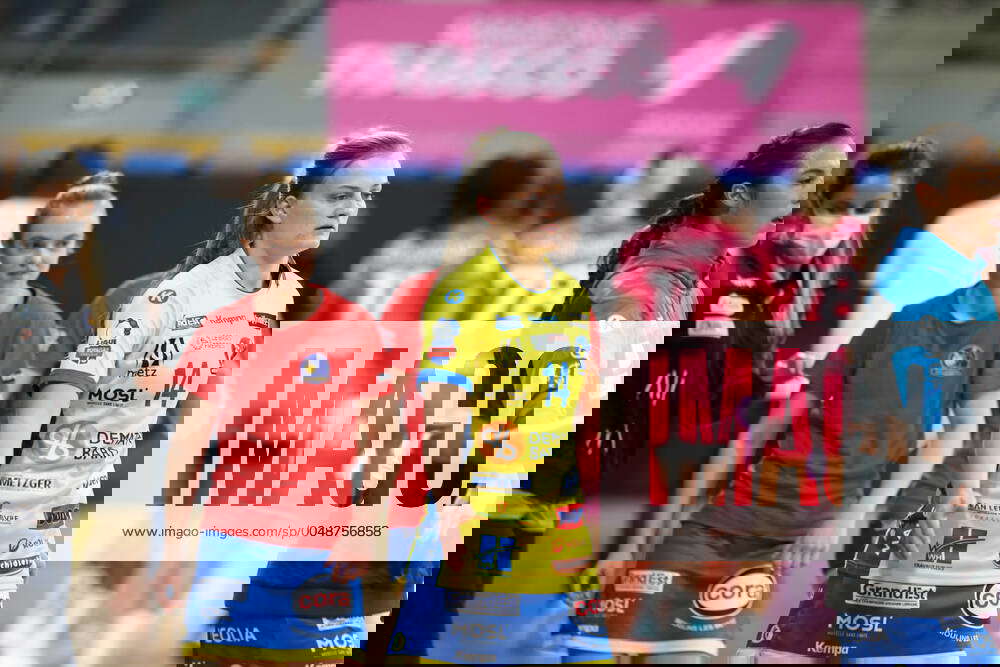 Debbie Bont (Metz Handball) HANDBALL : Fleury Loiret HB vs Metz HB ...