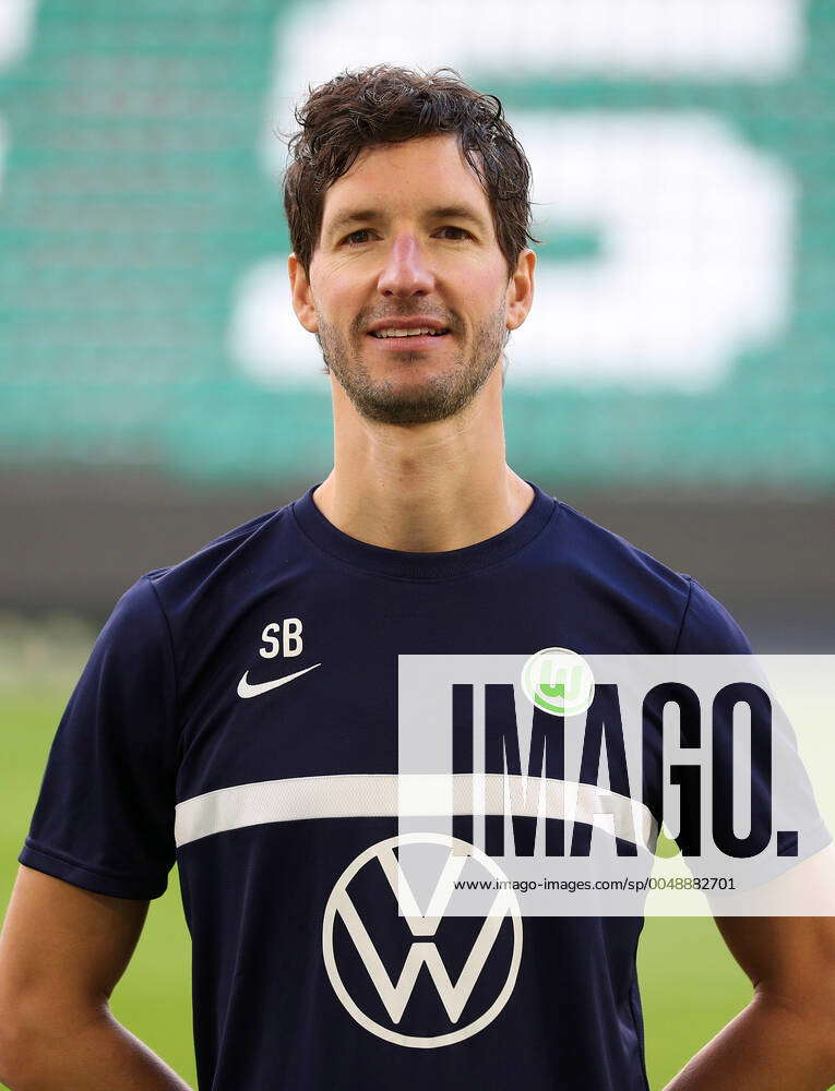 Team physician Dr Stephan Bornhardt VfL Wolfsburg 1 BL, portrait ...