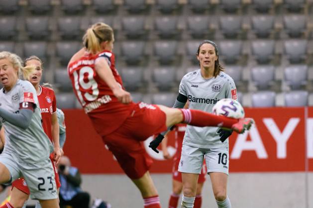 MUNICH, GERMANY, DEC 06: Milena Nikolic talking to Nina Brueggemann ...