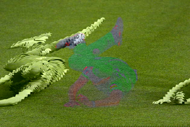 CRICKET BBL SCORCHERS STARS, Liam Hatcher of the Stars fails to take a ...