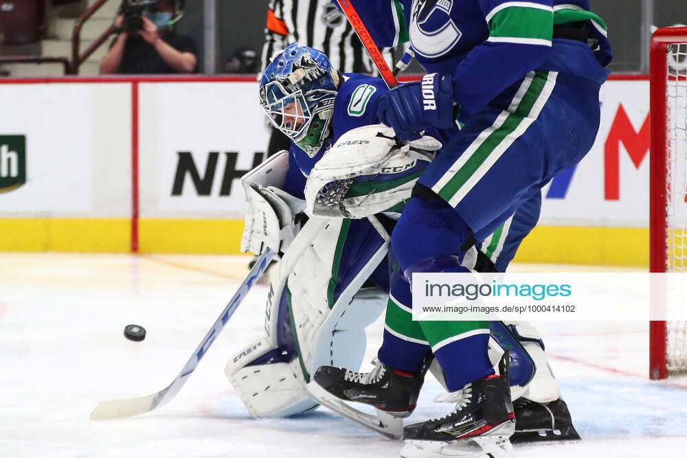 VANCOUVER, BC - JANUARY 21: Vancouver Canucks Goalie Thatcher Demko ...