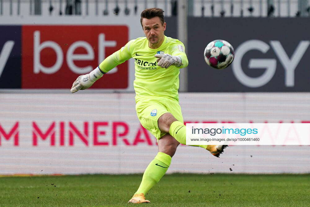 Manuel Riemann Goalkeeper, BOC, 1 on kick, free shot, full body, single ...