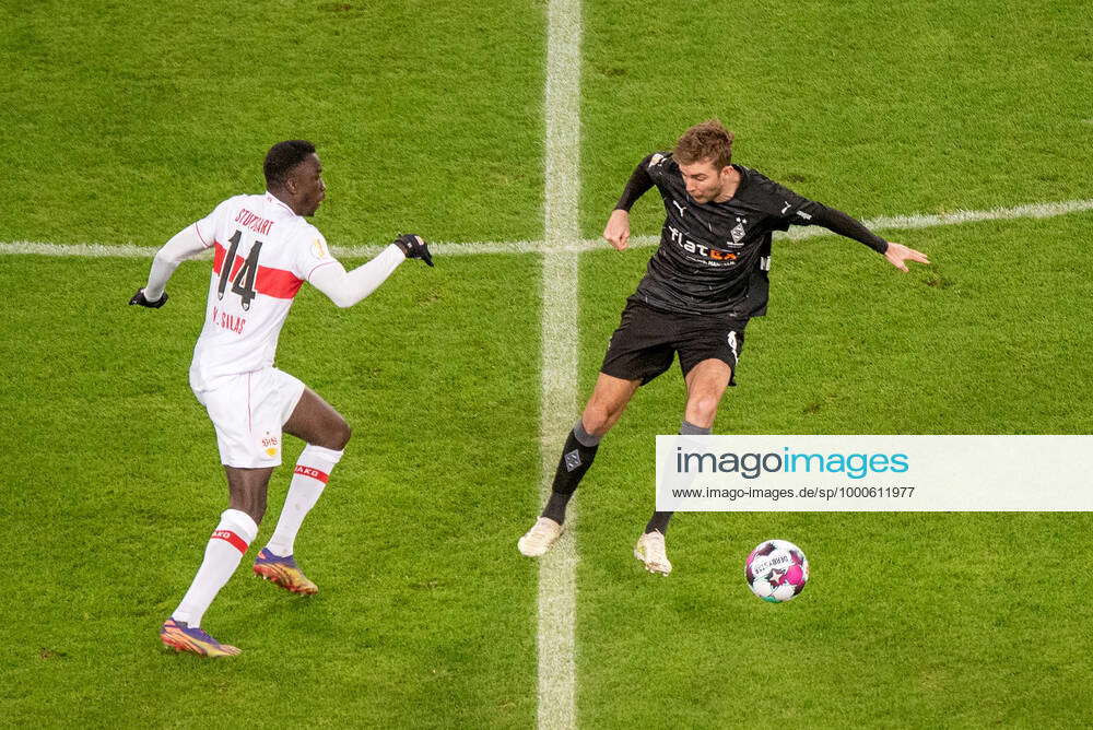 Silas Wamangituka VfB Stuttgart on the way to 1 0, Christoph Kramer ...