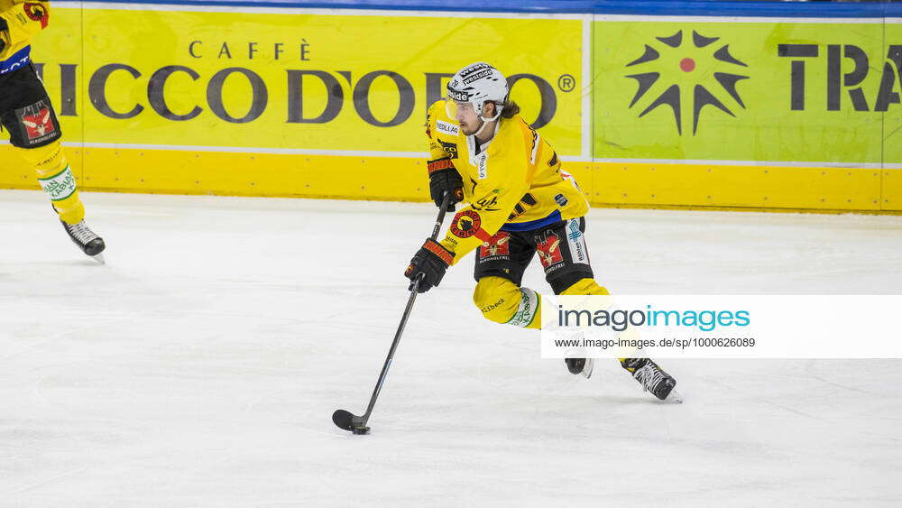 Zurich, Switzerland 4 February 2021 SC Bern forward 79 Thierry Bader ...