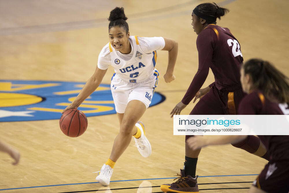 LOS ANGELES, CA - JANUARY 29: UCLA Bruins guard Dominique Darius during ...