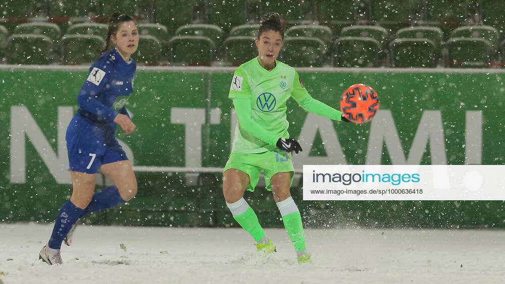 f l Lea Bahnemann 1 FFC Turbine Potsdam, 7 and Felicitas Rauch VfL ...