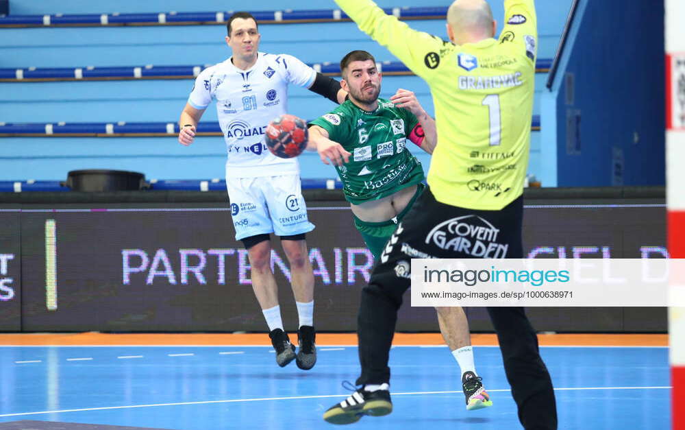 Julien Rebichon (USAM Nimes Gard) HANDBALL : Chartres Metropole HB vs ...