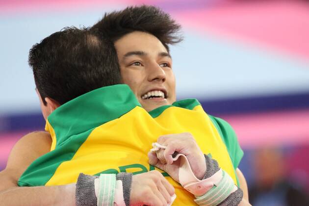 Arthur Nory,Brazilian Artistic Gymnast robbed and medals stolen ...