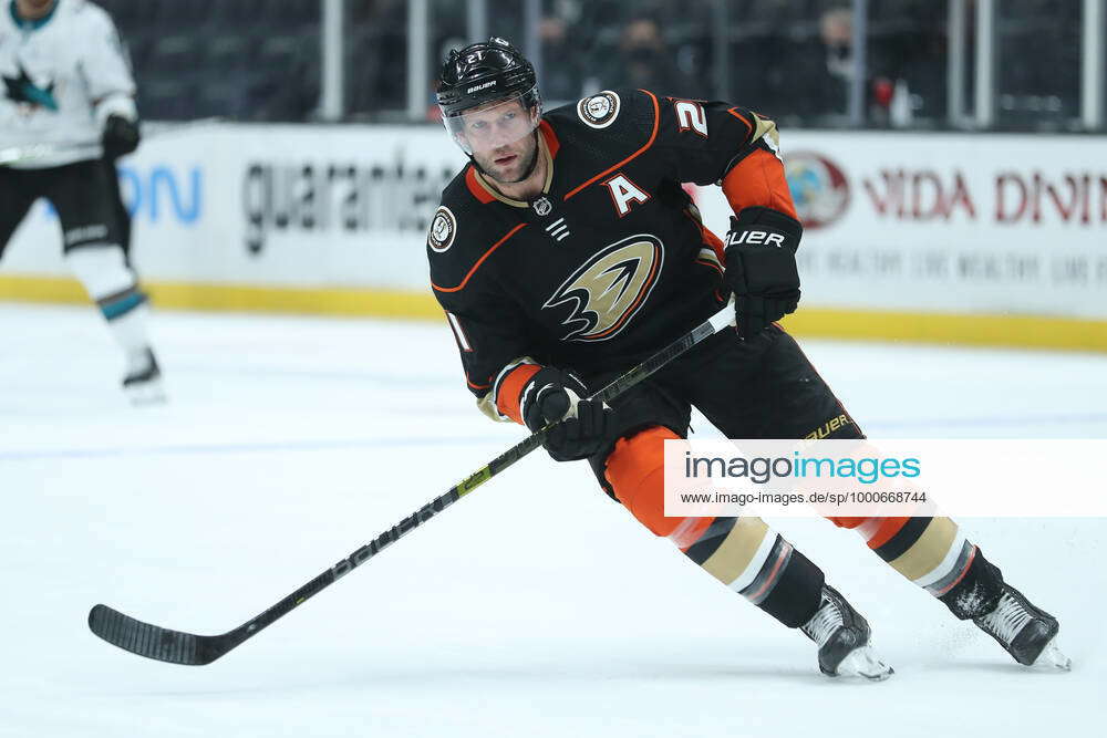 February 6, 2021: Anaheim Ducks right wing David Backes (21) eyes the ...