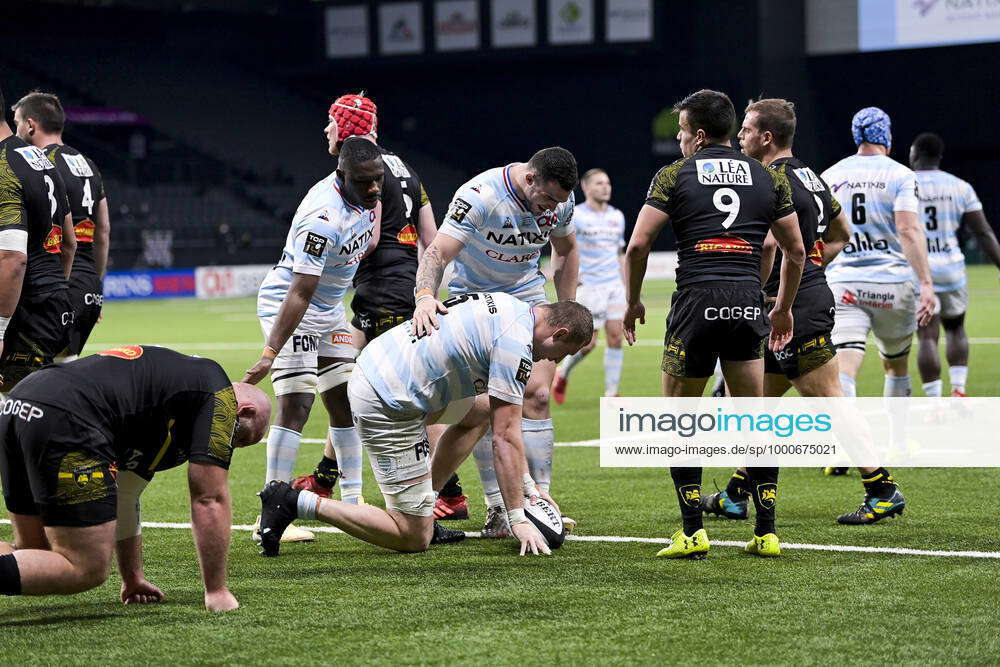 Joie des joueurs du RM92 apres l essai de Dominic Bird RUGBY : RM92 vs ...