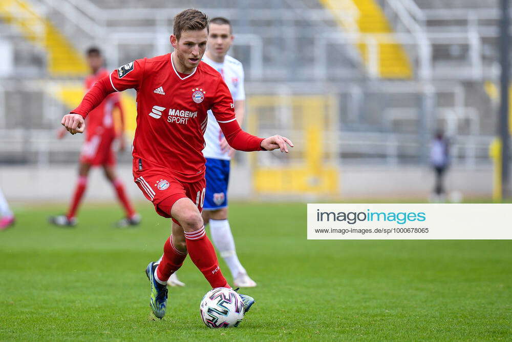 Timo Kern Bayern Munich, FCB, 10 on the ball, 07 02 2021, Munich ...