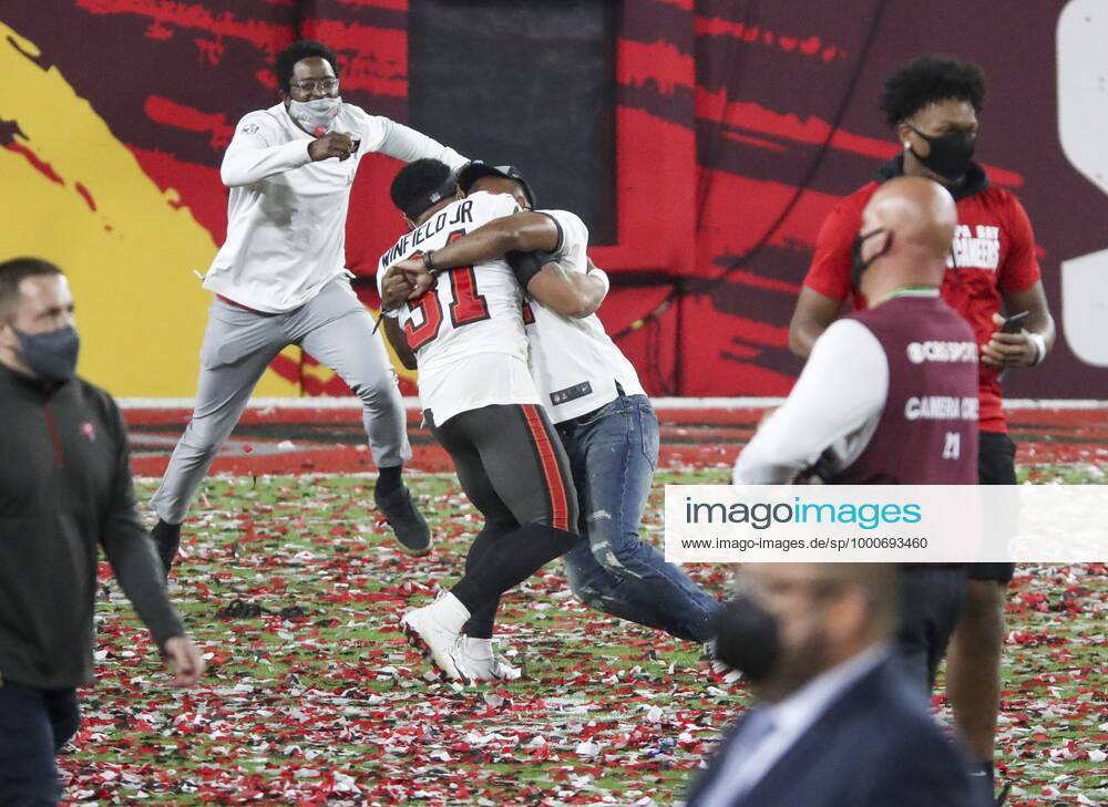 December 31, 1999, Tampa, Florida, USA: Tampa Bay Buccaneers strong safety Antoine Winfield Jr