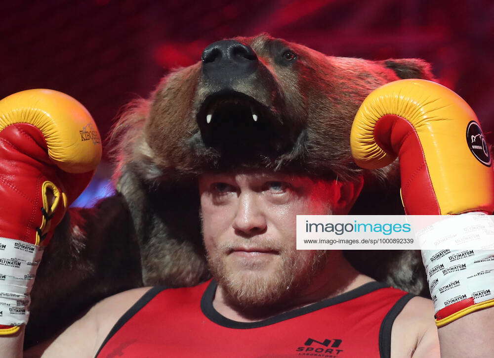 KRASNOGORSK, MOSCOW REGION, RUSSIA - FEBRUARY 20, 2021: Russian boxer ...