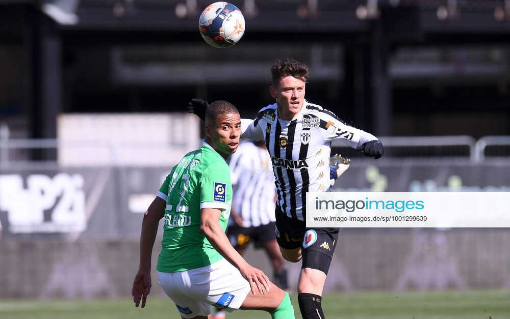 15 PIERRICK CAPELLE (SCO) - 22 KEVIN MONNET PAQUET (ASSE) FOOTBALL ...