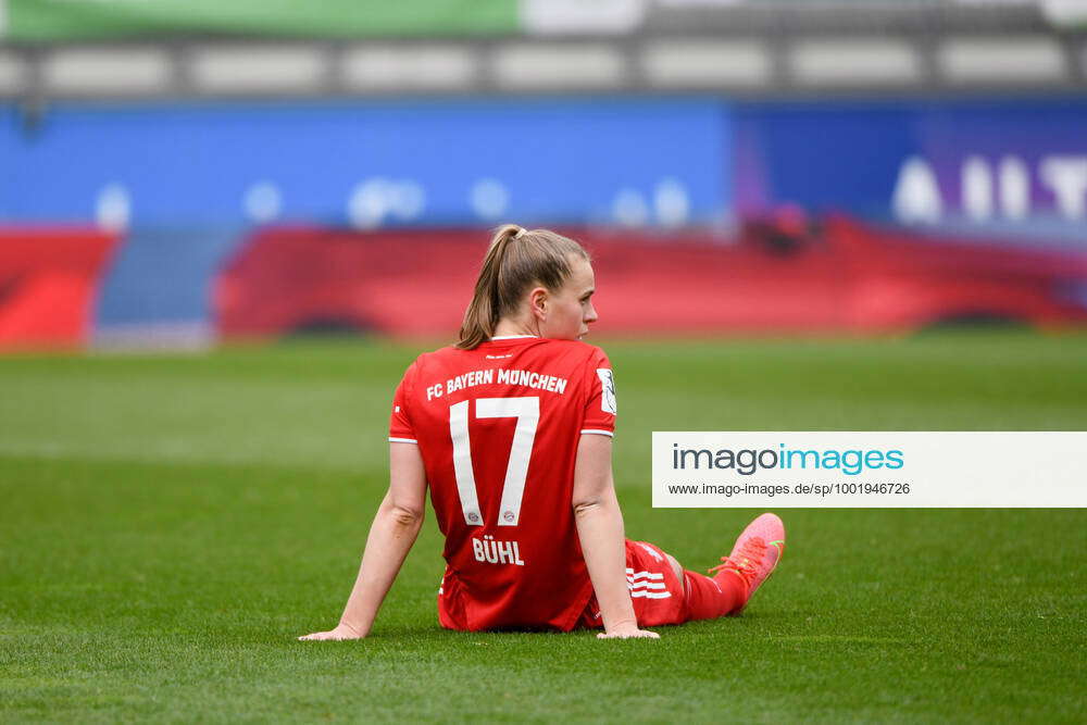 Klara Buehl FC Bayern Muenchen is disappointed with the defeat, GER, VfL Wolfsburg vs FC Bayern