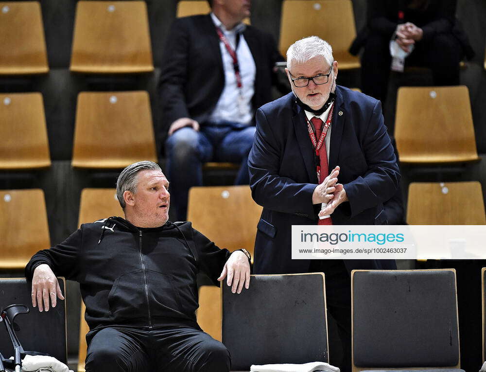 head coach Nikolaj Jacobsen, Denmark and the chairman of DHF Per ...