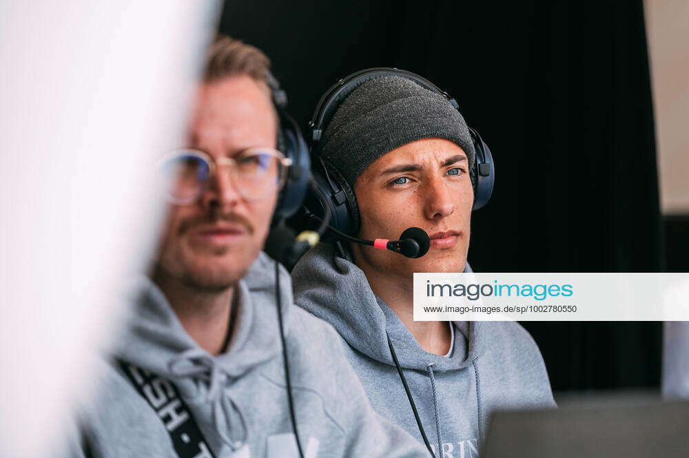 Dirk Funk and Martin Stuber in commentary, Wolf Wolf vs Walkehorst ...