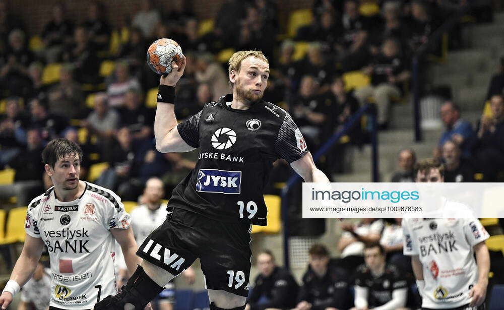 Allan Damgaard, TTH Holstebro and Rene Toft Hansen, Bjerringbro ...