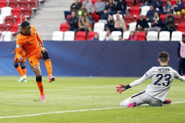 BUDAPEST Myron Boadu of Holland scores 1 1 during the UEFA EURO U21 ...