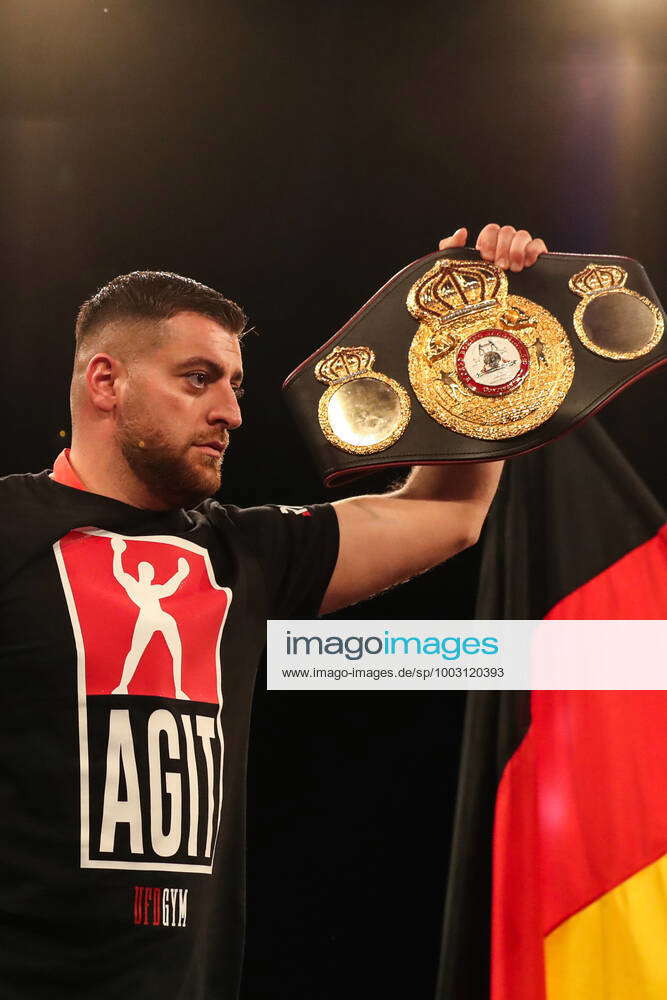 KC Rebell fight in the heavyweight WBA Continental Championship Agit ...