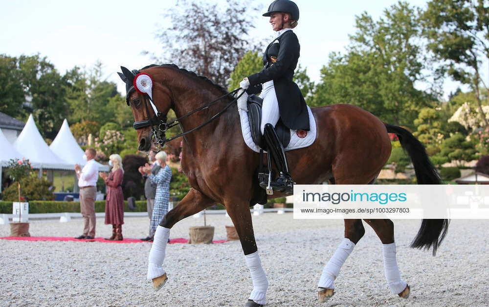 Ehrenrunde, Siegerehrung, 3. Platz Jessica von Bredow-Werndl (GER ...