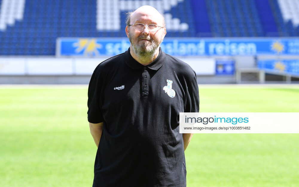 Peter Lindner stuff keeper MSV Duisburg 3 league, portrait date