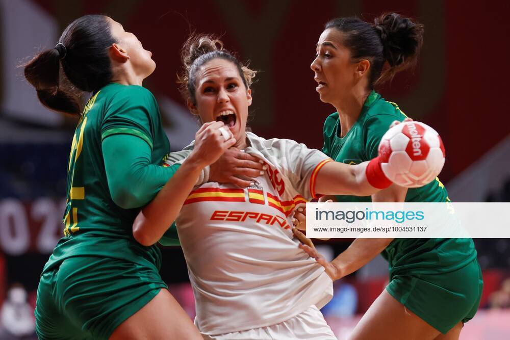 Spain s Mireya Gonzalez in action against Brazil s Samara Vieira and ...