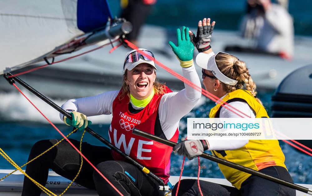 210801 Josefin Olsson of Sweden celebrates her second place after ...
