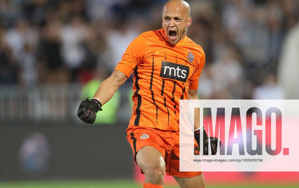 NEMANJA STEVANOVIC Torwart Fussball Partizan UEFA Conference League gegen FC Sochi, Partizan
