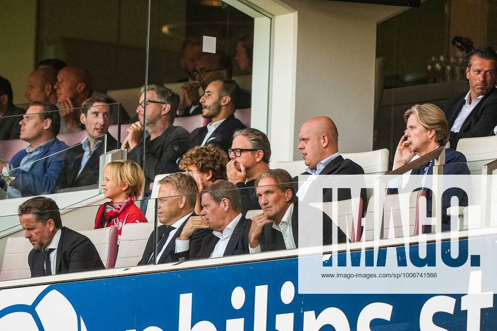 EINDHOVEN - Mark Koevermans, Frank Arnesen, Guus Meeuwis and Michael ...