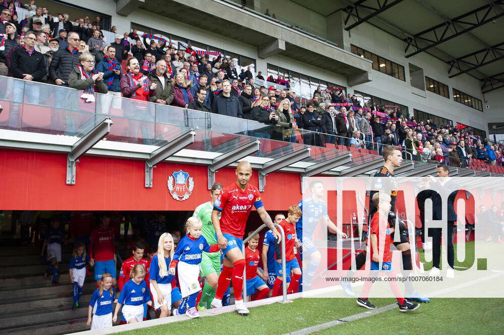 Helsingborgs and Sundsvalls players enter during the football match in ...