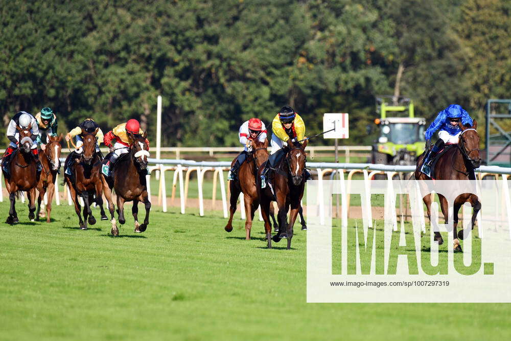 Hanover, Lower Saxony, GER Nash Nasha right with Julien Guillochon wins ...