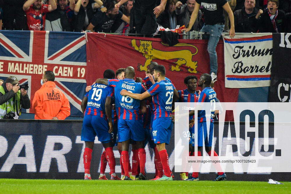 Joie des joueurs de l equipe de Caen apres le but de Mehdi Chahiri ( 26 ...