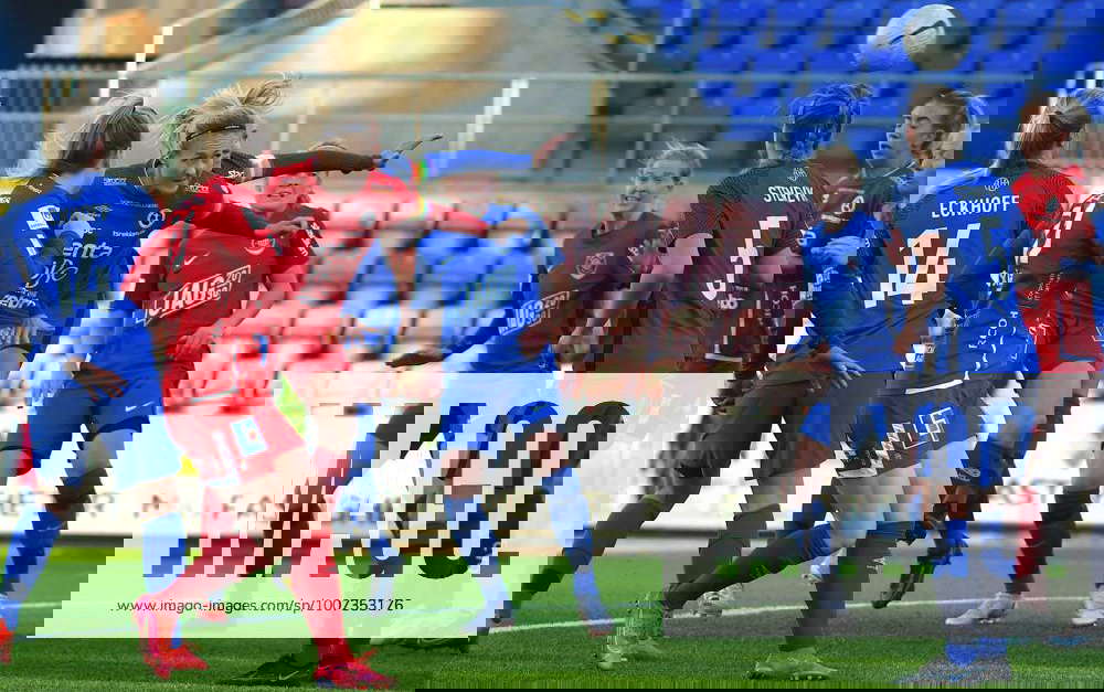 Tunavallen, Eskilstuna, Sweden, October 17th 2021: Sanna Kullberg (3 ...