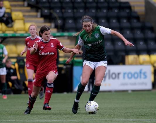 Tony Macaroni Arena, Livingston, Jess Broadrick (Aberdeen, 4) and Alexa ...