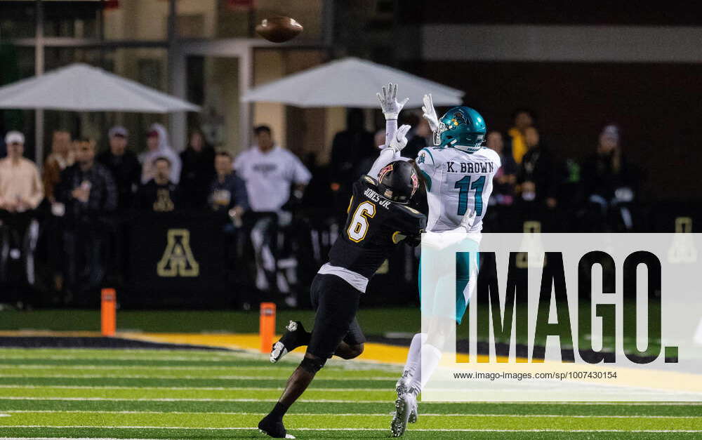 October 20, 2021: Appalachian State Mountaineers defensive back Steven ...