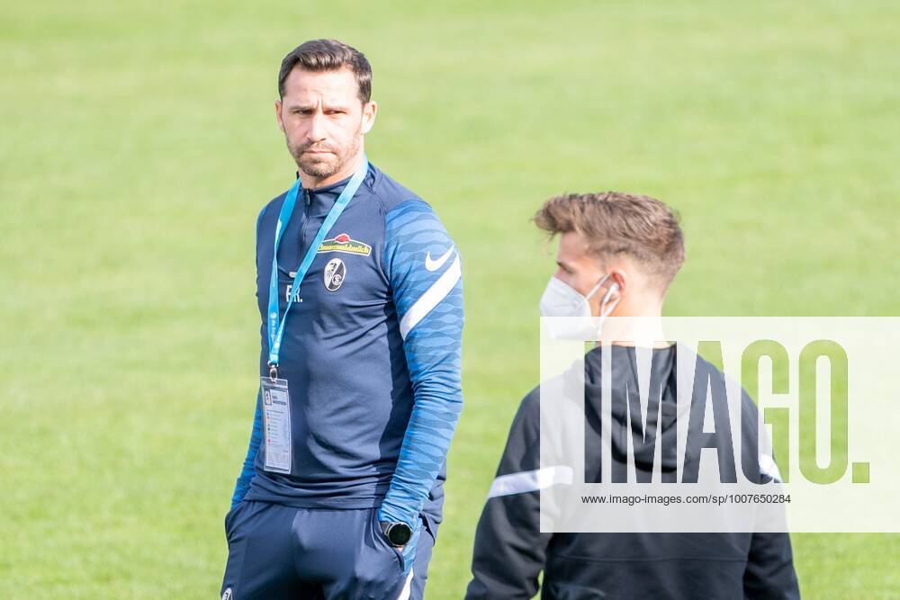 Co Trainer Felix Roth SC Freiburg , TSV 1860 Muenchen vs SC Freiburg ...