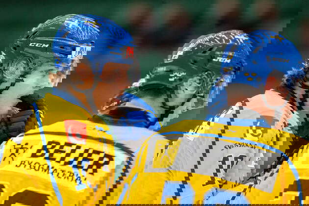 Milton Oscarson of Sweden during the junior international friendly ...