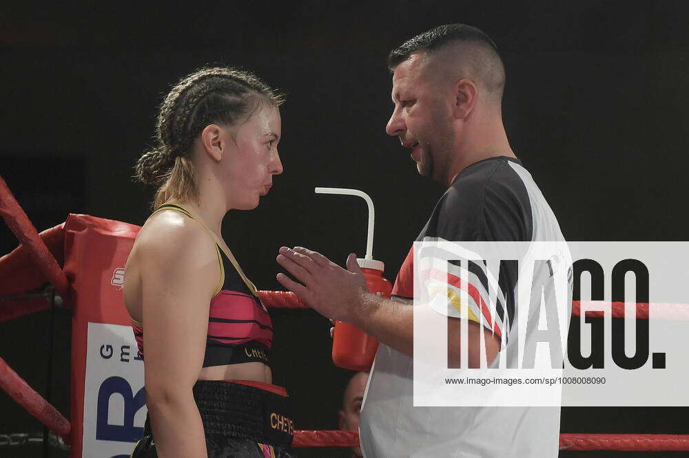 Trainer Alexander Haan with Cheyenne Hanson , Cheyenne Hanson GER Ilka ...