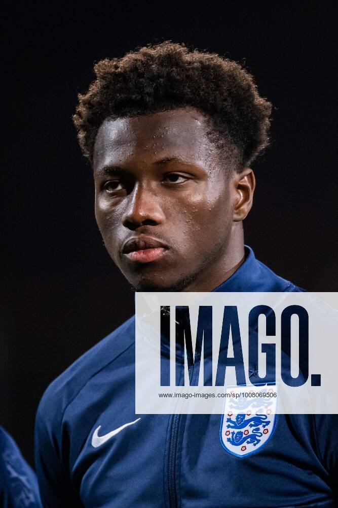 211116 Daniel Oyegoke of England at lineup ahead of the UEFA European ...