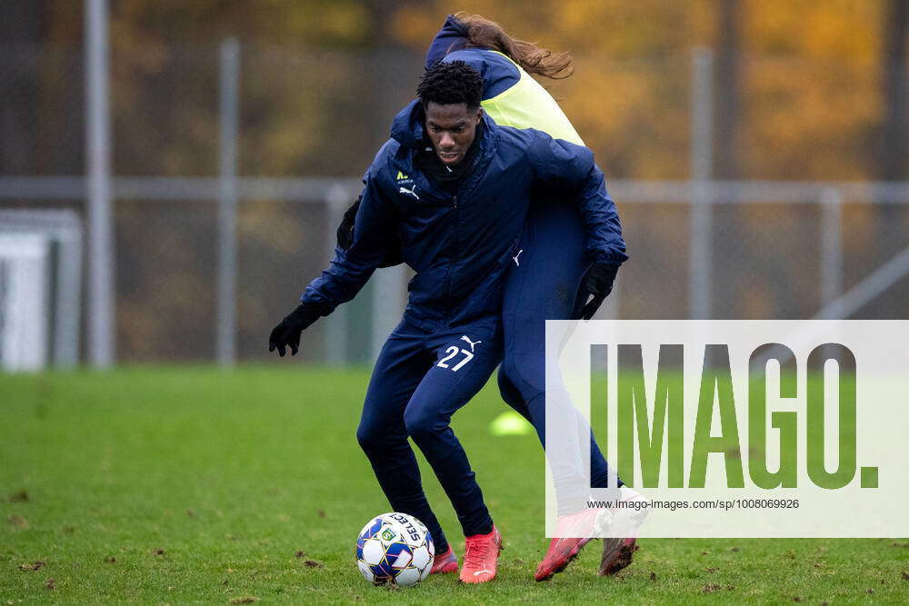 211116 Benjamin Acquah during a training session with Helsingborg on 16 ...