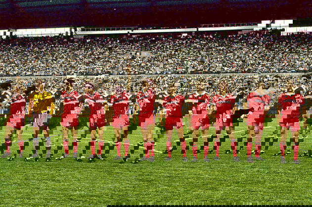 From 2 BL season 1984 1985 Hannover 96 red Hertha BSC 2 0 on 09 06 1985 ...