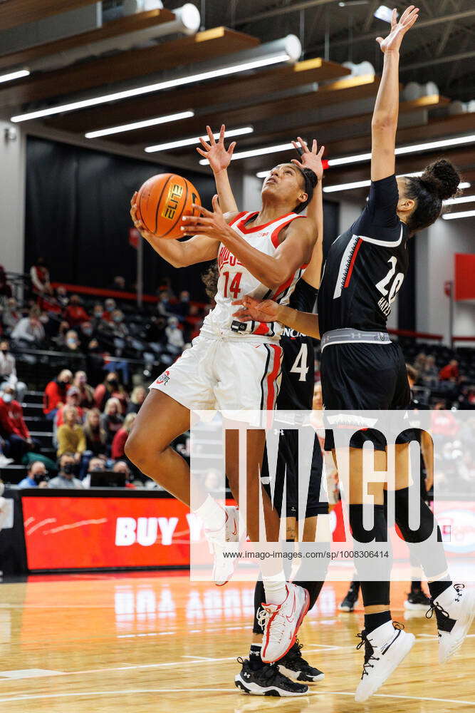 COLUMBUS, OH - NOVEMBER 27: Ohio State Buckeyes guard forward Taylor ...